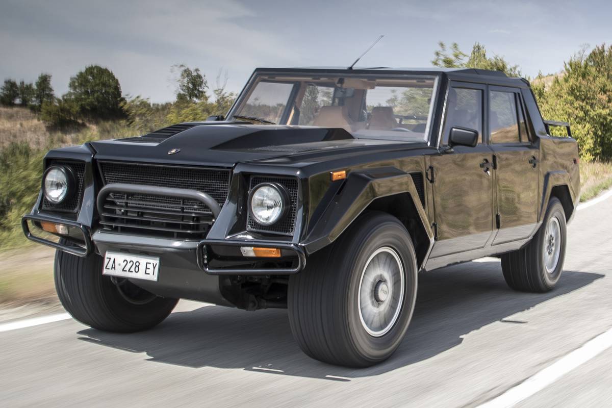 StriveME - قصة صورة أول نموذج لأول إس يو في من لامبورجيني منذ حوالى 50 عامًا